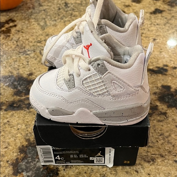 Jordan | Shoes | Jordan 4 Retro Baby Size 4c White Preowned | Poshmark